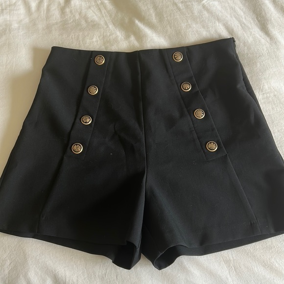 Zara | Shorts | Zara High Waisted Shorts With Gold Buttons Xl | Poshmark